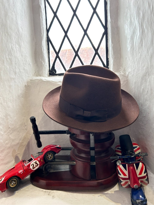 CHESTER BROWN WOOL FELT HAT – Hansfords Menswear